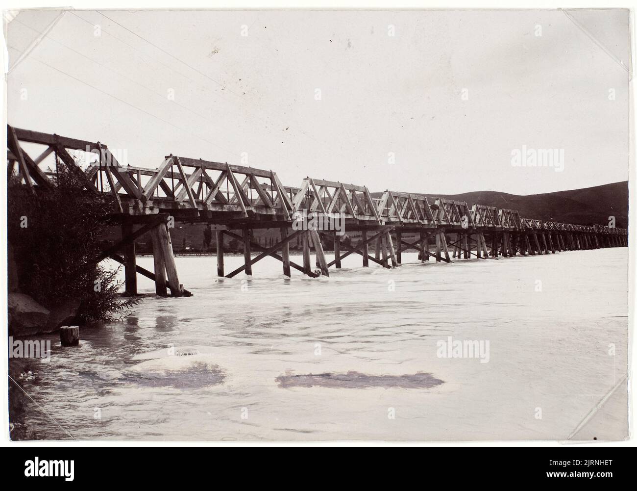 Bridge, Kurow, 1912, Kurow, by Muir & Moodie Stock Photo - Alamy