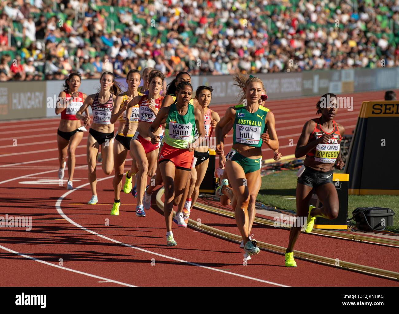Jessica Hull of Australia competing in the women’s 1500m heats at the ...