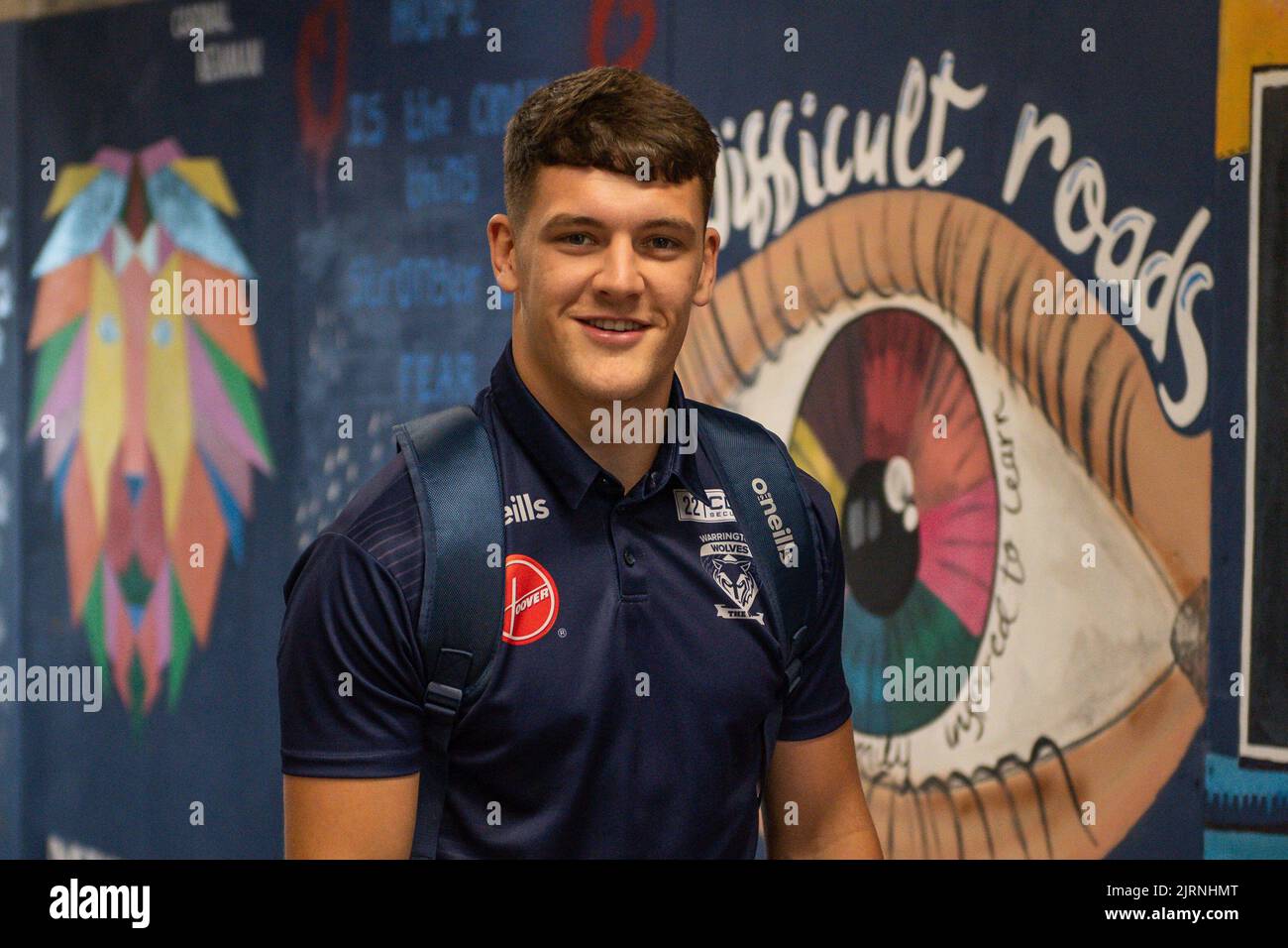 Josh Thewlis #22 of Warrington Wolves arrives at The Halliwell Jones ...