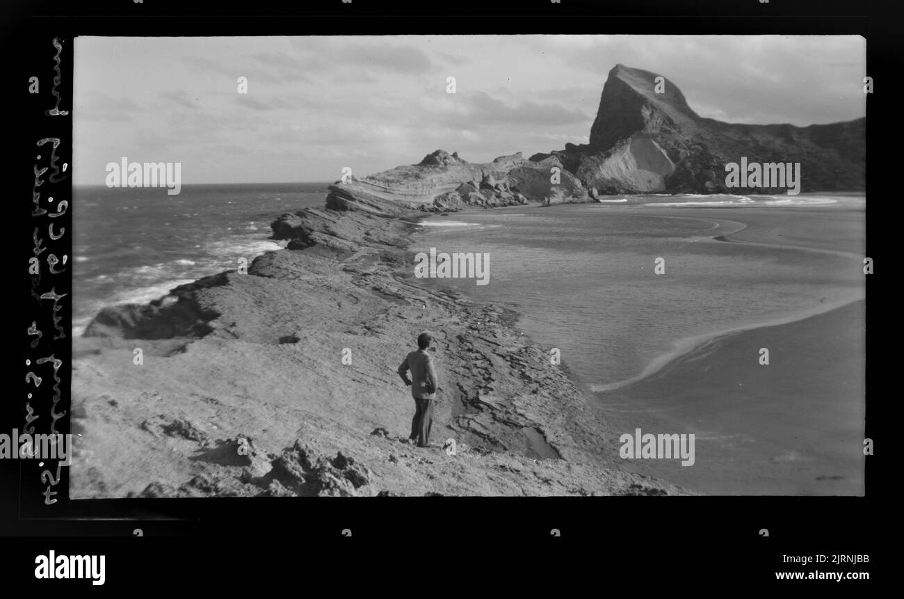 Route marker along coast hi-res stock photography and images - Alamy