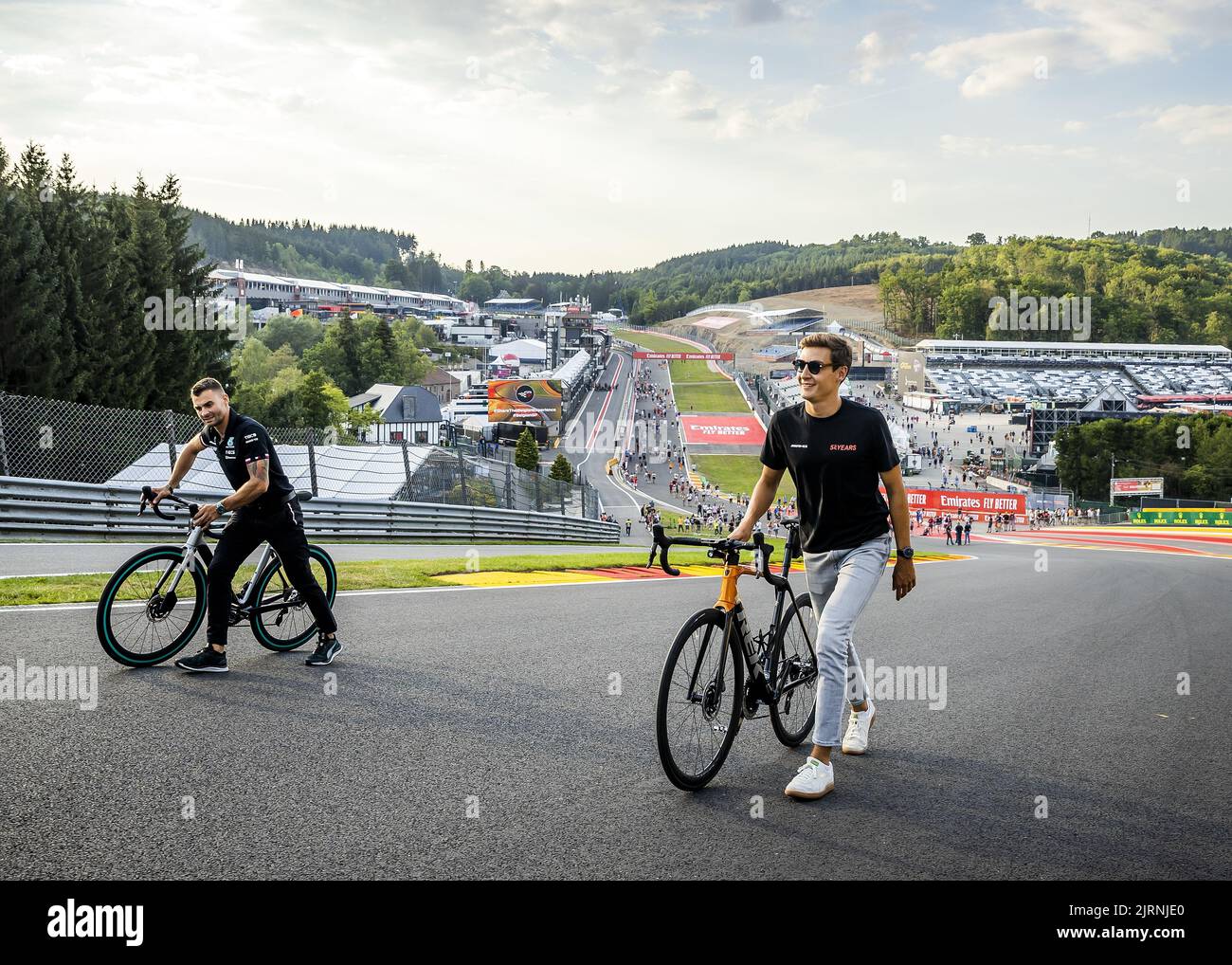 2022-08-25 19:49:48 SPA - George Russell (Mercedes) in Eau Rouge on the ...