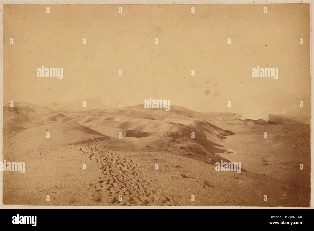 Te Hape-o-toroa in front of the Great Fissure, Mt Hazard to the right ...