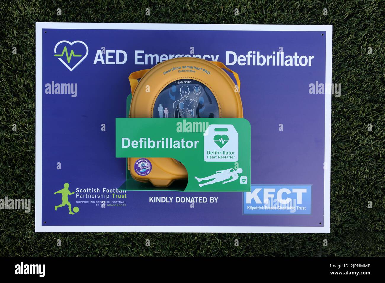 Revive sudden cardiac arrest hi-res stock photography and images - Alamy