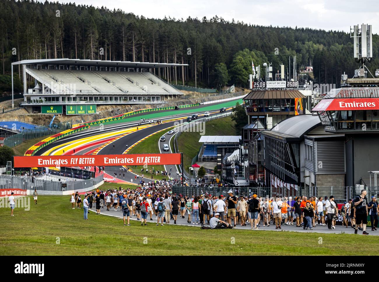 2022-08-25 18:00:31 SPA - The new grandstand in Eau Rouge on the Spa ...