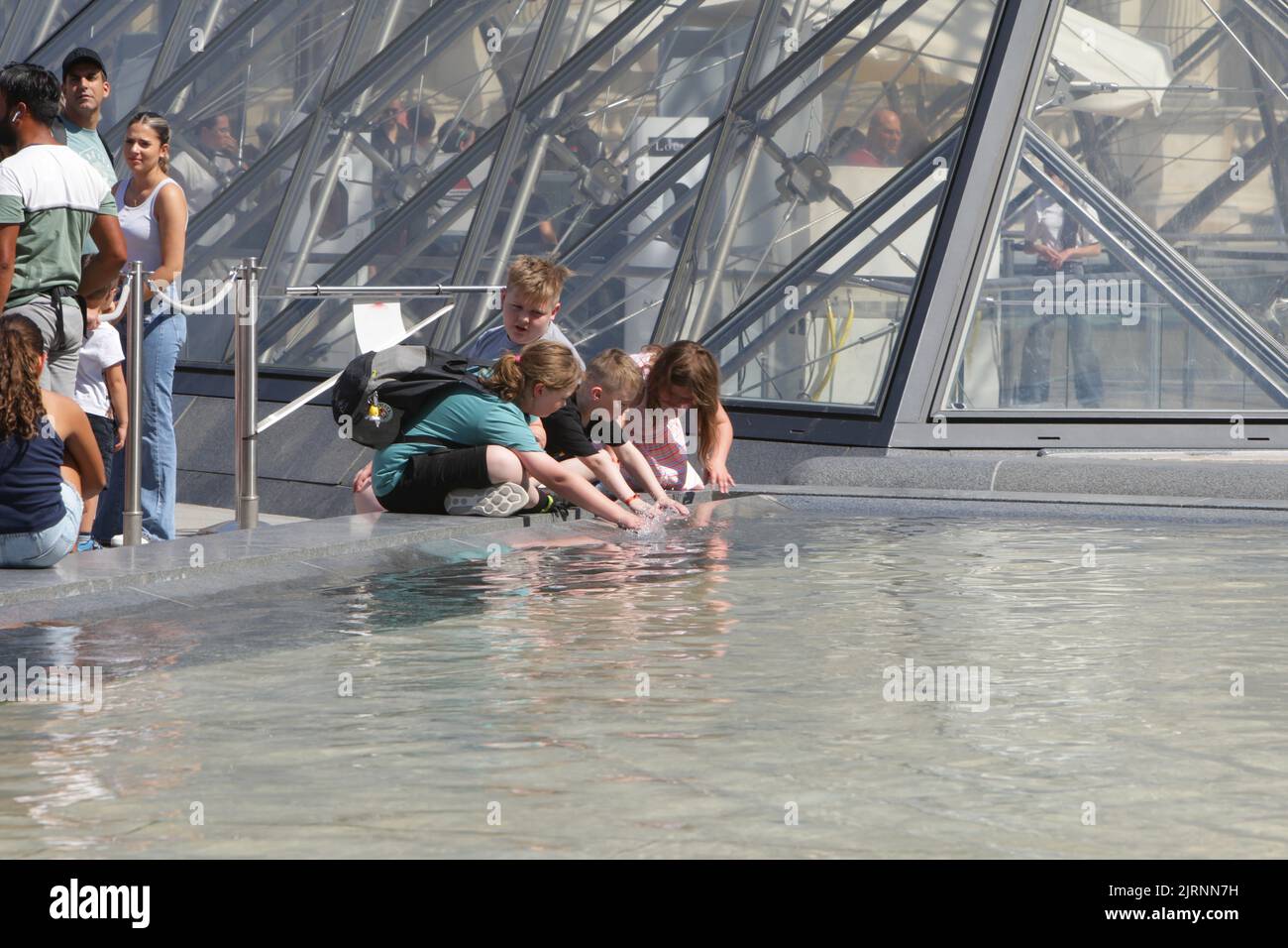 Paris, France. 25th Aug, 2022. Members of the public enjoys and line up ...
