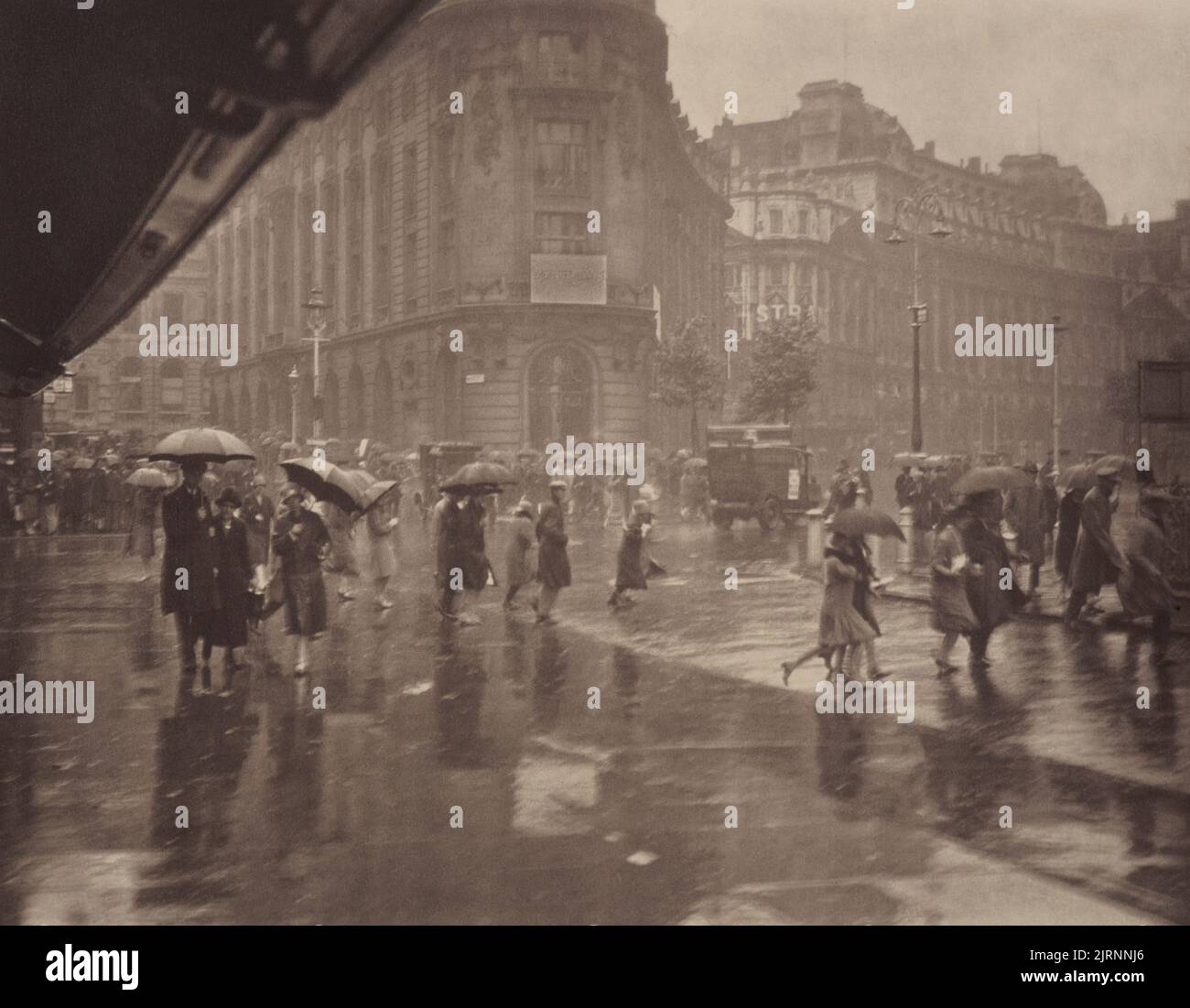1920s london street hi-res stock photography and images - Alamy