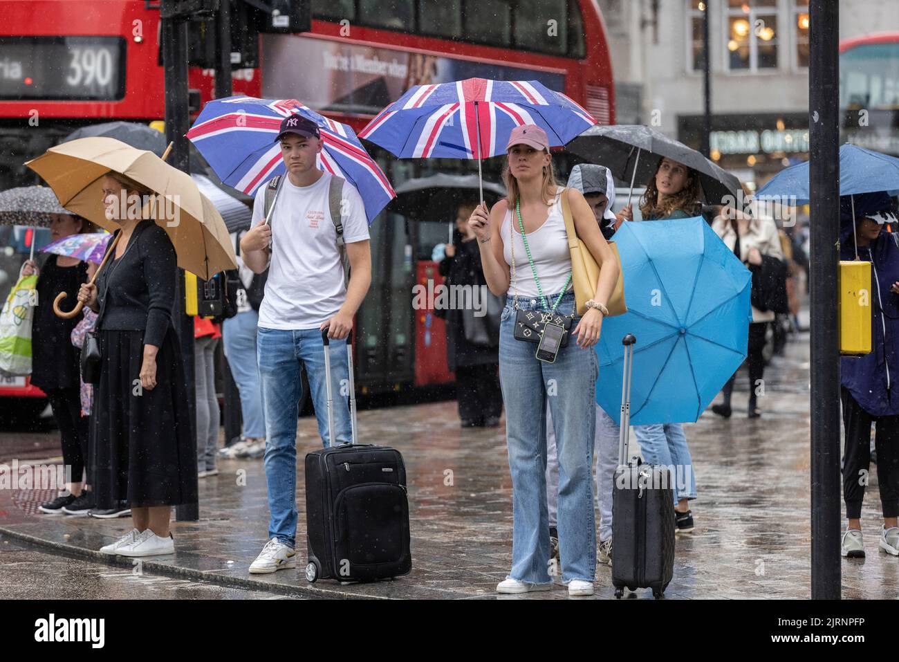Summer storm showers august 2022 hi-res stock photography and images ...