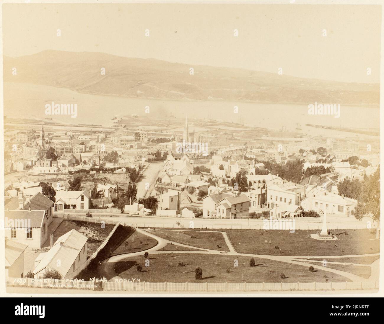 Dunedin from roslyn dunedin from roslyn hi-res stock photography and ...