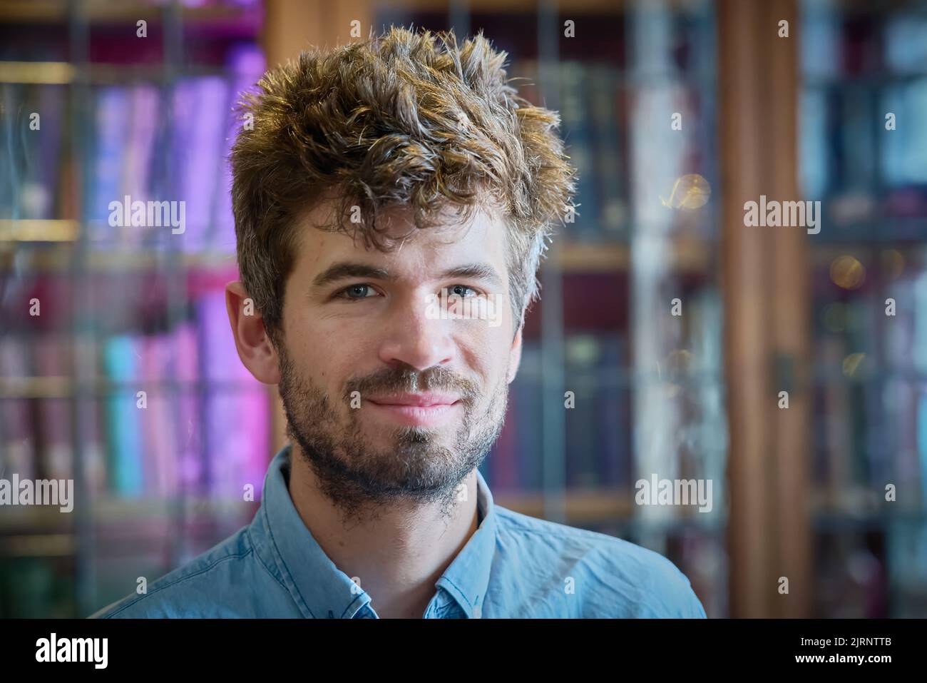 Presentation 2022 nominee hi-res stock photography and images - Alamy