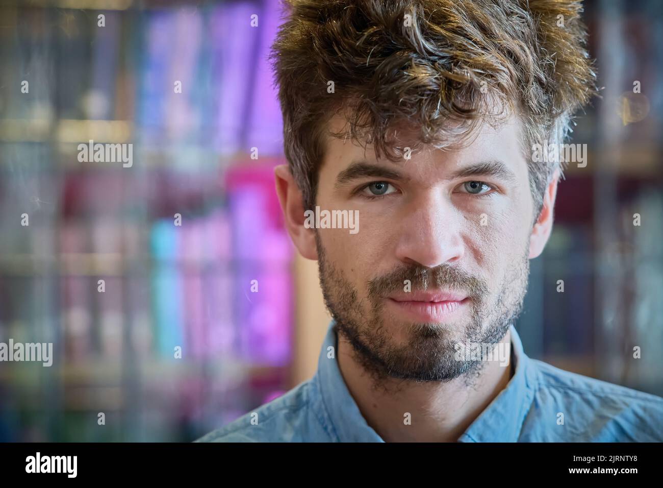 Presentation 2022 nominee hi-res stock photography and images - Alamy