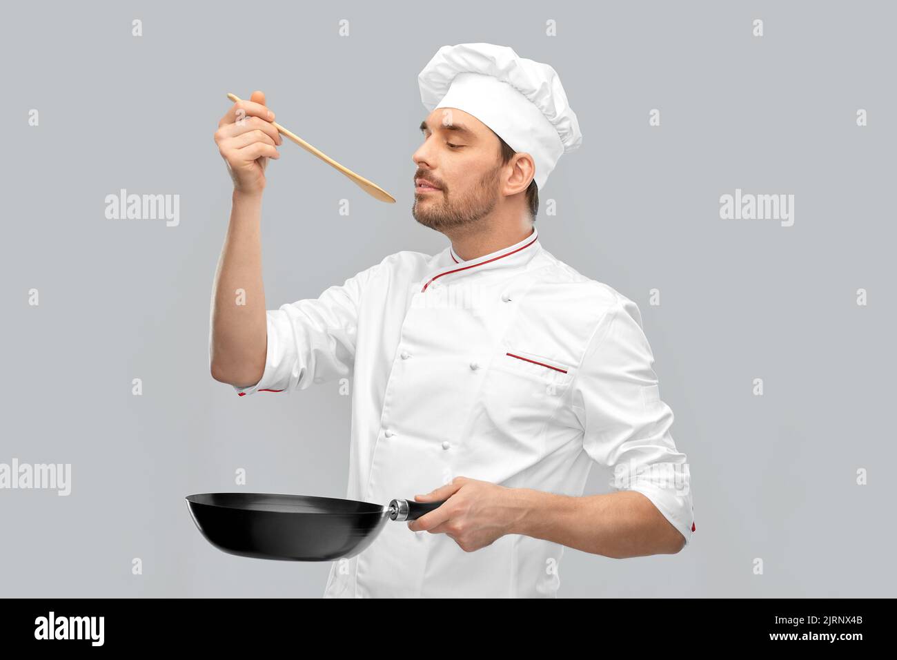 Chef frying pan hi-res stock photography and images - Alamy