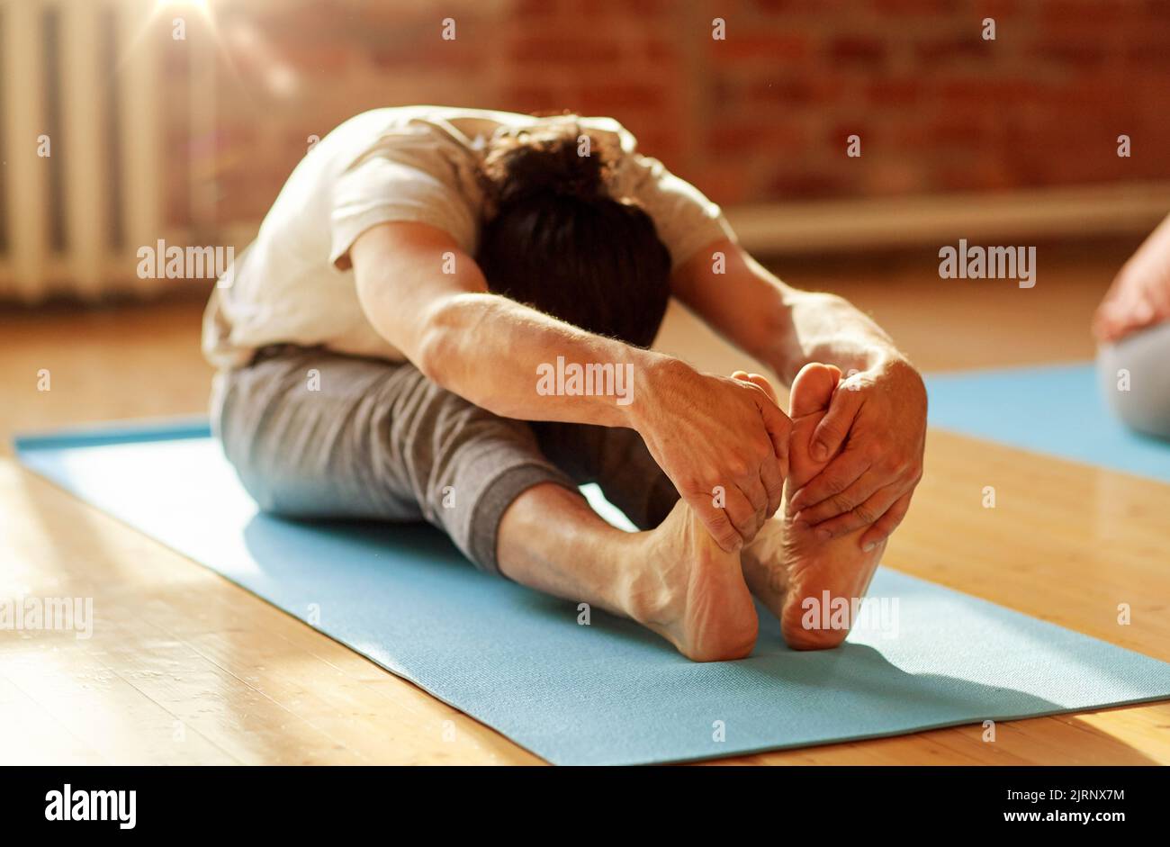 Man forward bend hi-res stock photography and images - Alamy