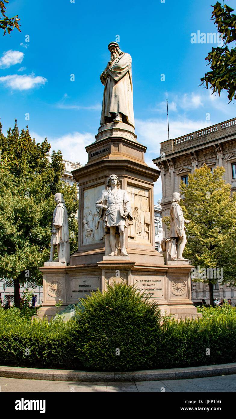 Statue of Leonardo da Vinci, marble and granite, depicting the Italian ...