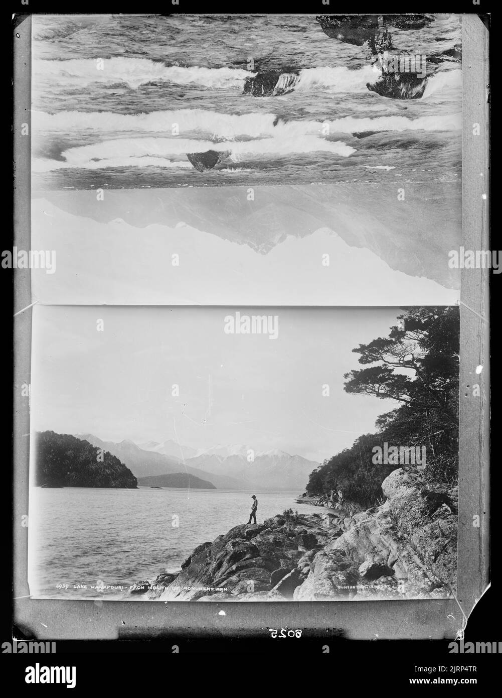 Lake manapouri the monument an hi-res stock photography and images - Alamy