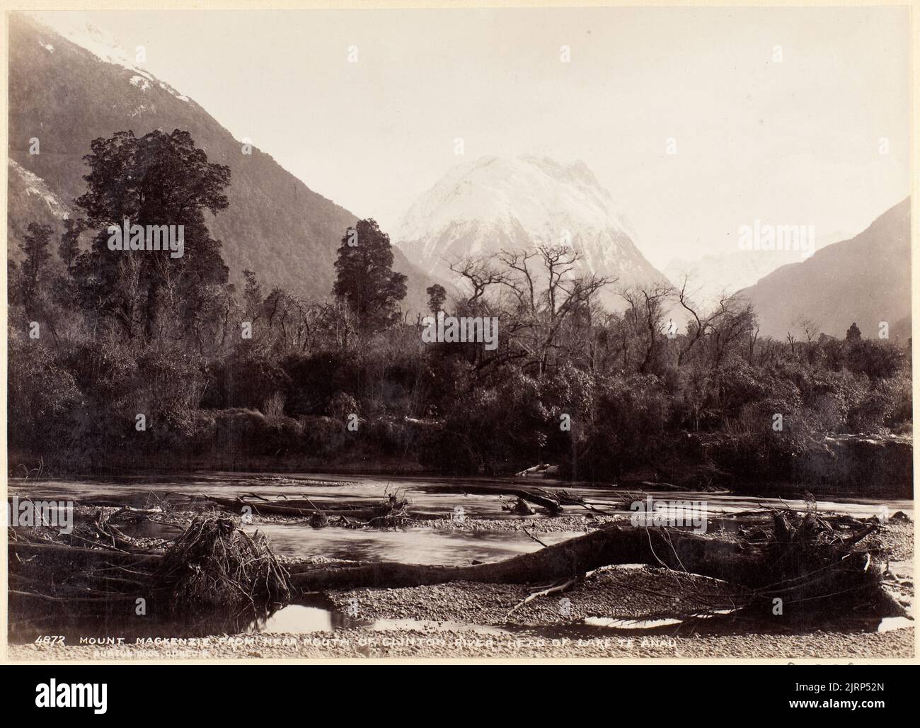 Lake te anau mount mackenzie hi-res stock photography and images - Alamy