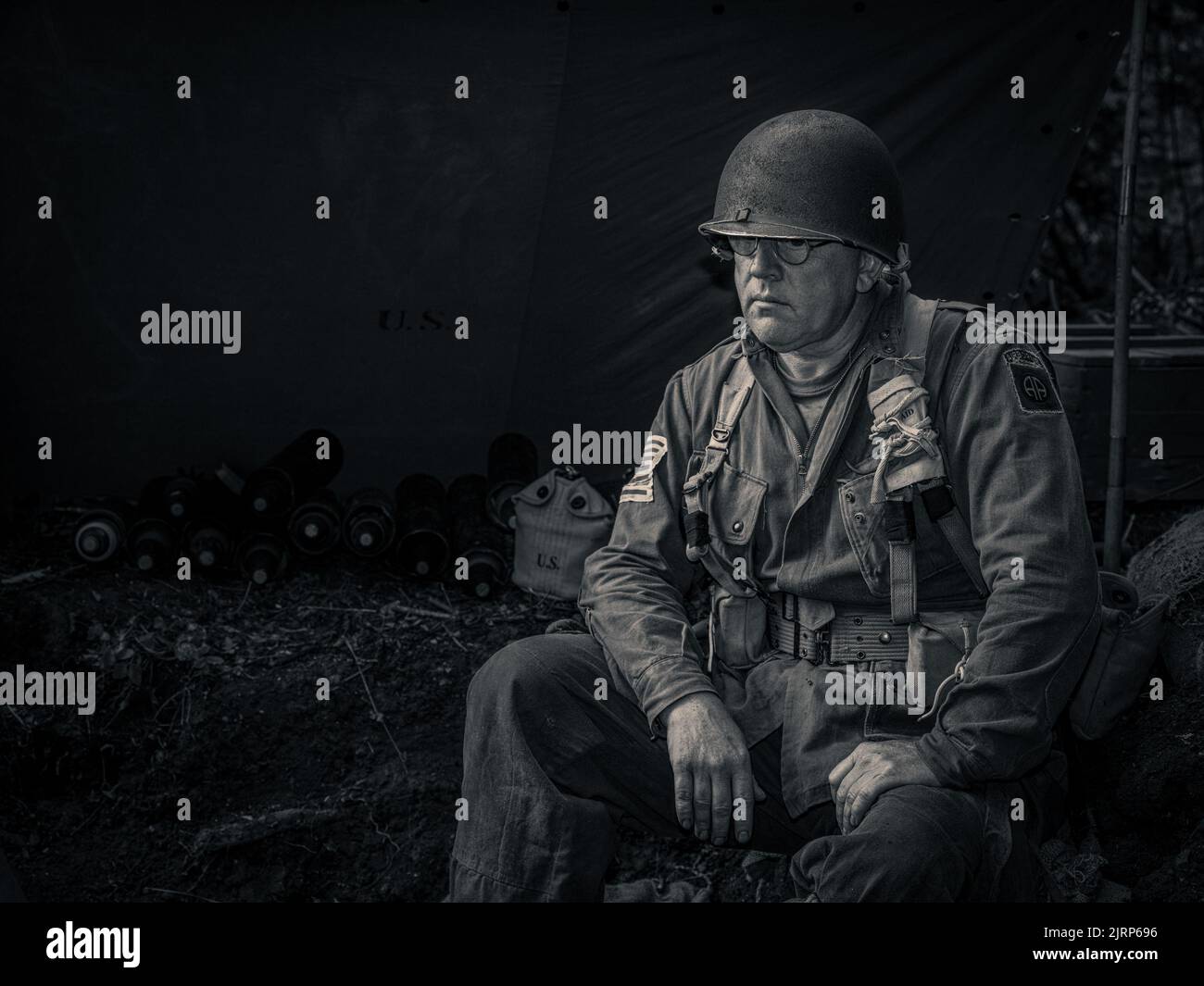 Soldier reenactor hi-res stock photography and images - Alamy