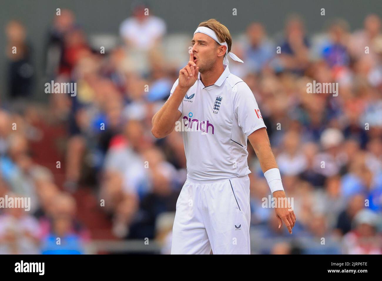 Stuart broad hi-res stock photography and images - Alamy