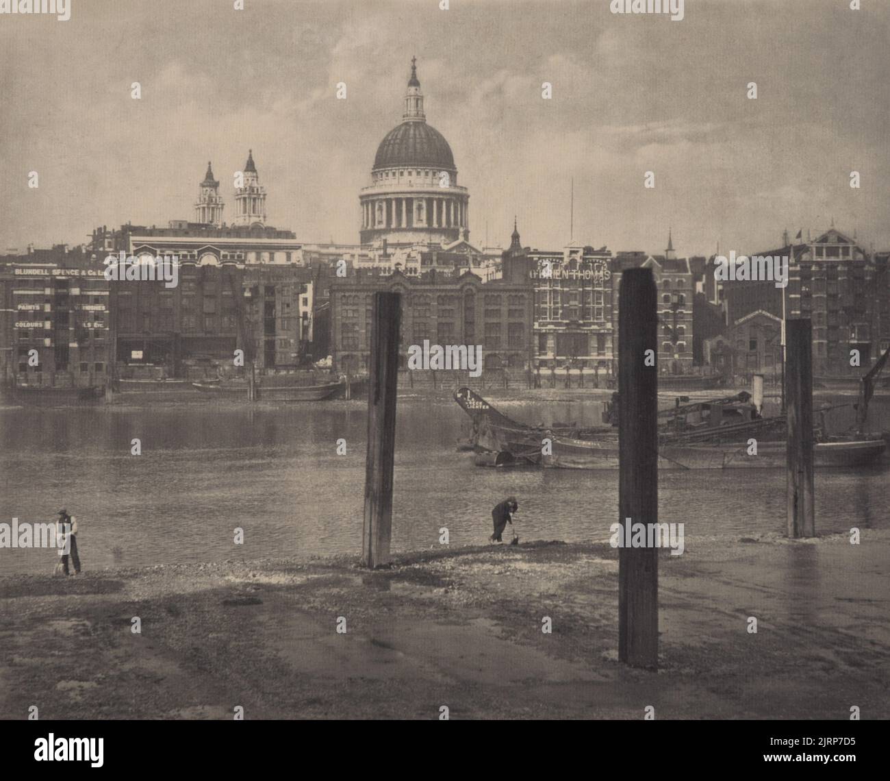 1920s london skyline hi-res stock photography and images - Alamy