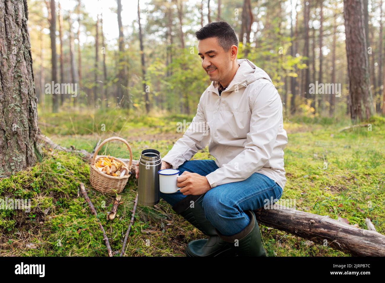 Picnic in forest pouring tea hi-res stock photography and images - Alamy