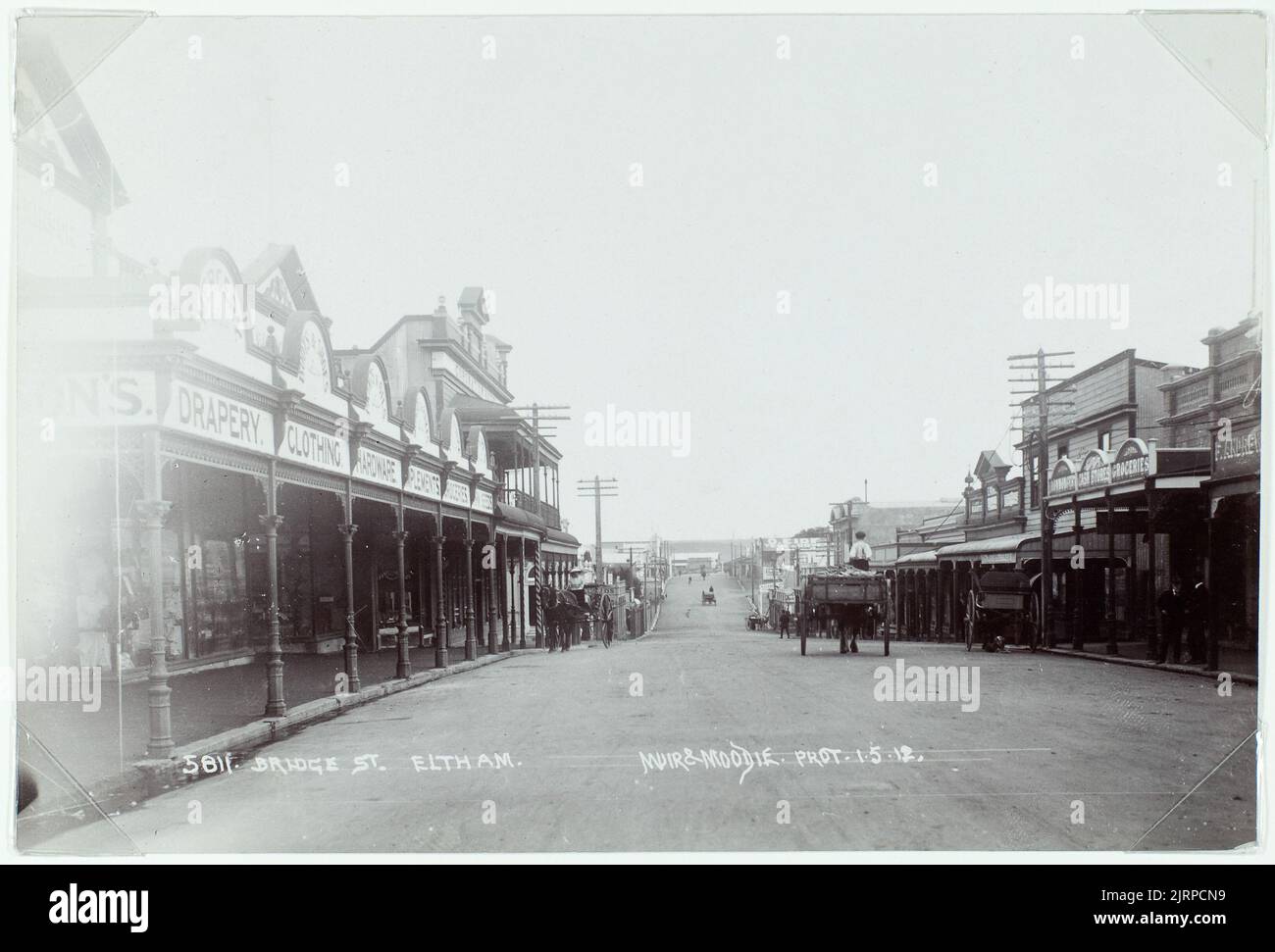 Eltham bridge street hi-res stock photography and images - Alamy