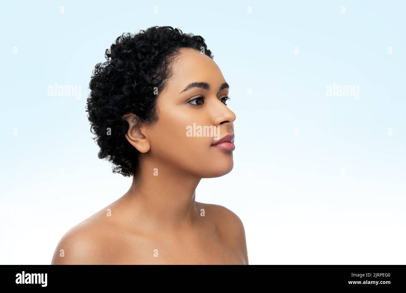 portrait of young african american woman Stock Photo - Alamy