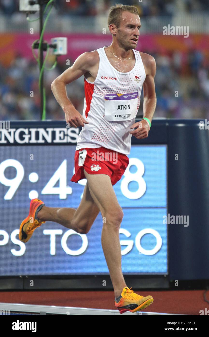 Sam ATKIN of England in the men's 10000 metres - Final at the 2022 ...
