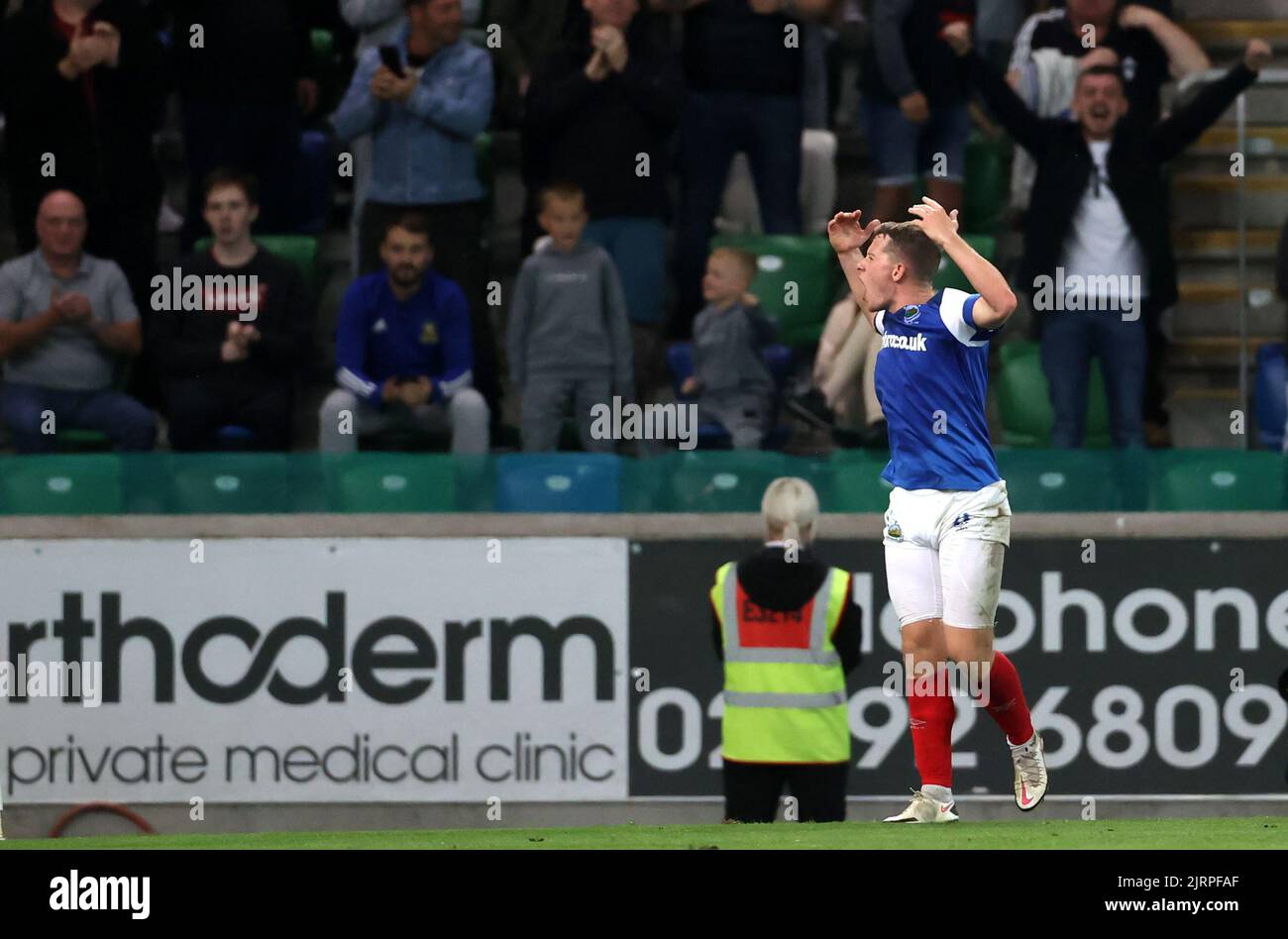 Kyle mcclean linfield 2022 -Fotos und -Bildmaterial in hoher Auflösung ...