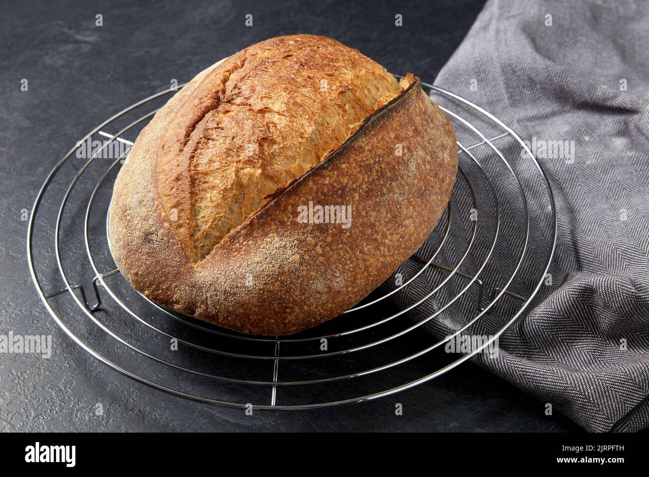 Stand with bread hi-res stock photography and images - Alamy
