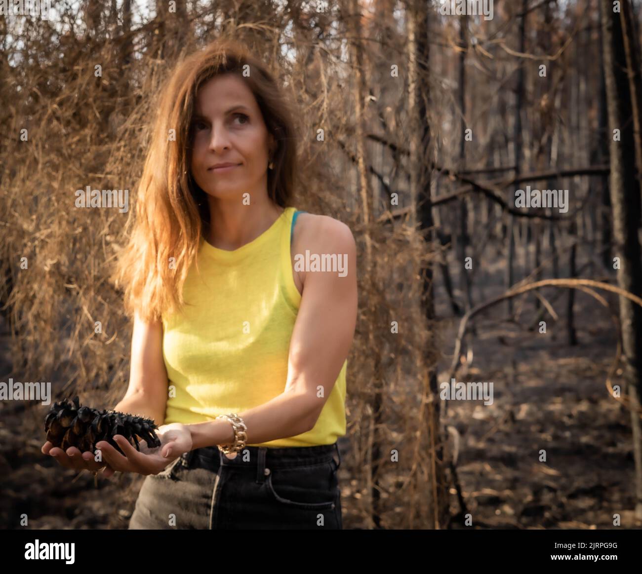 Dead woman grass hi-res stock photography and images - Alamy