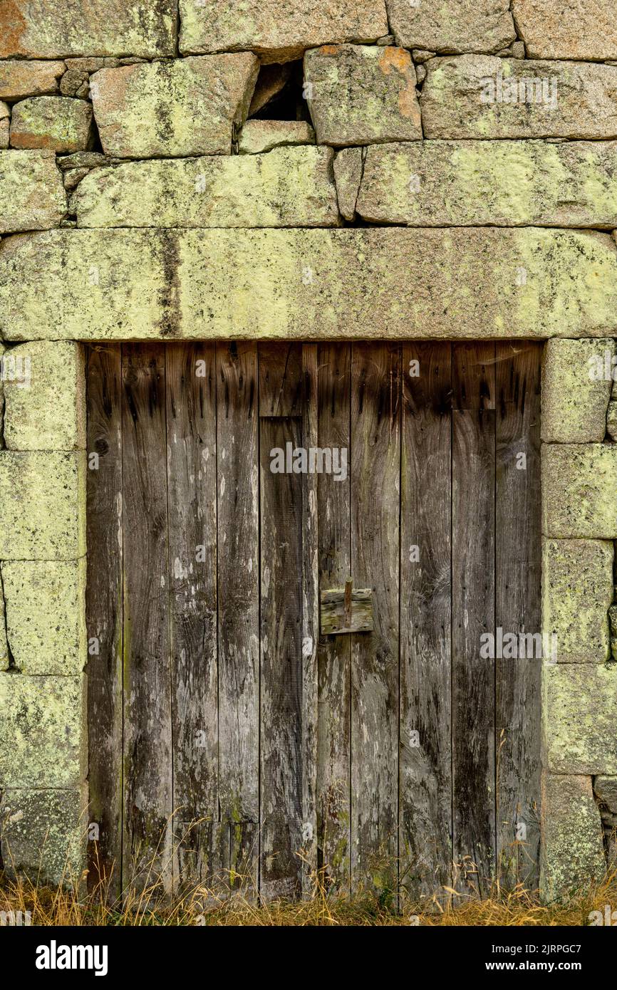 worn wooden door Stock Photo - Alamy