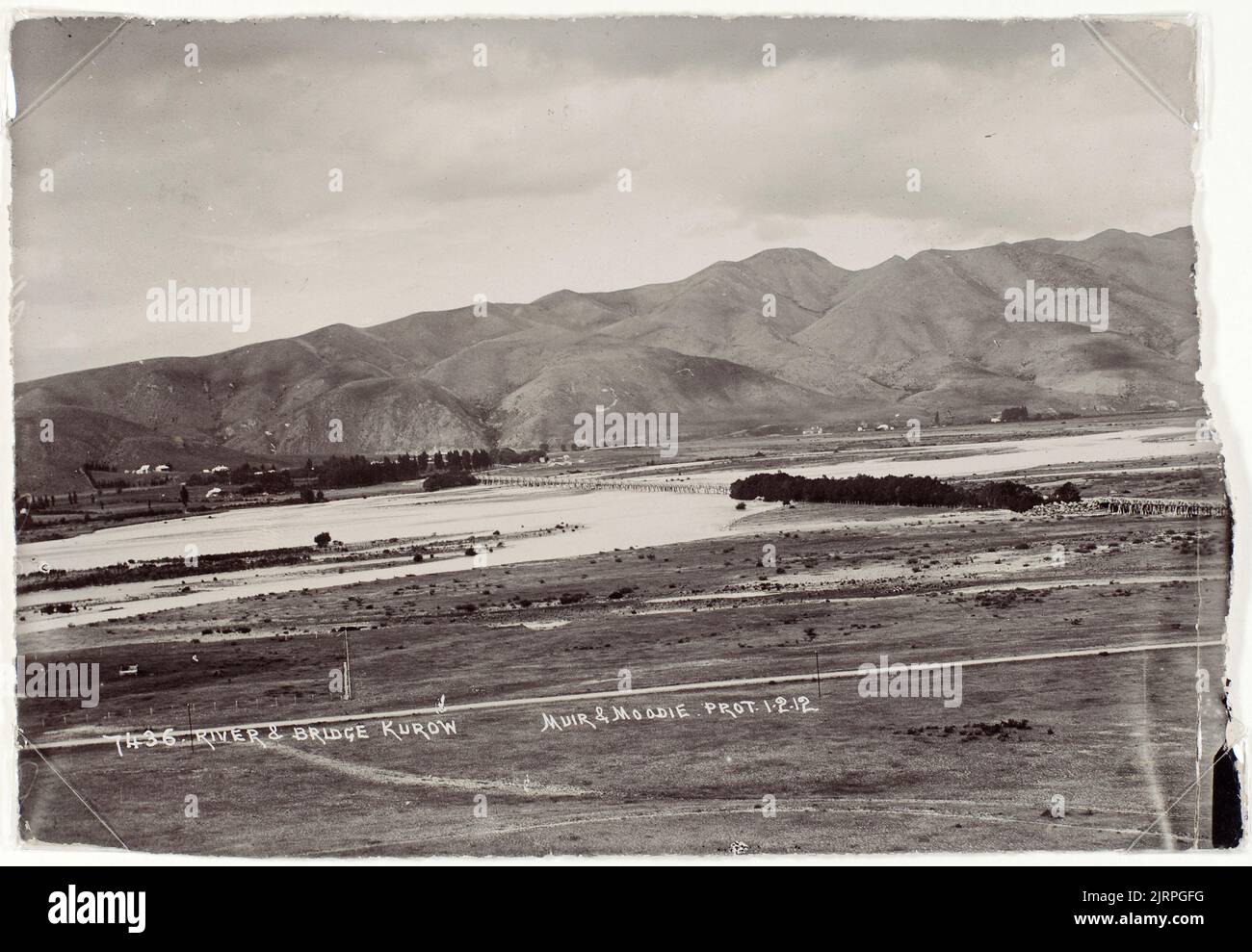 River and Bridge, Kurow, 1912, Kurow, by Muir & Moodie Stock Photo - Alamy