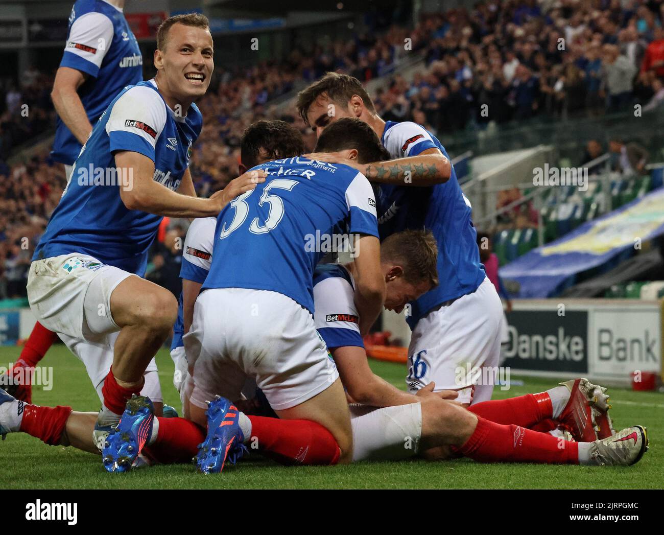 Kyle mcclean linfield 2022 -Fotos und -Bildmaterial in hoher Auflösung ...