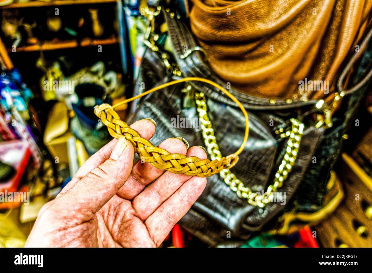 Mitarbeiter am arbeitsplatz hi-res stock photography and images - Alamy