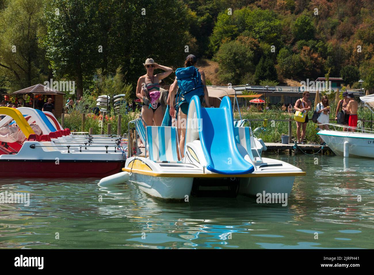 Pedaloing hi-res stock photography and images - Alamy