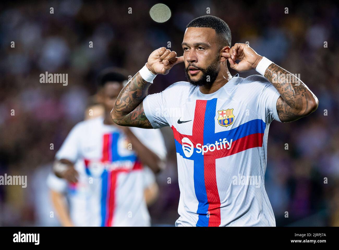 BARCELONA, SPAIN - AUGUST 24: Memphis Depay of FC Barcelona celebrates ...