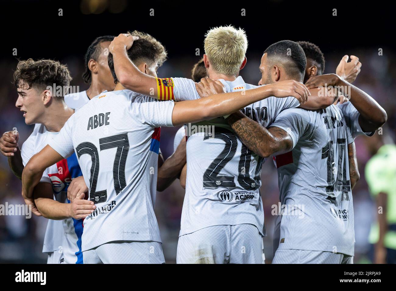 BARCELONA, SPAIN - AUGUST 24: Memphis Depay of FC Barcelona celebrates ...