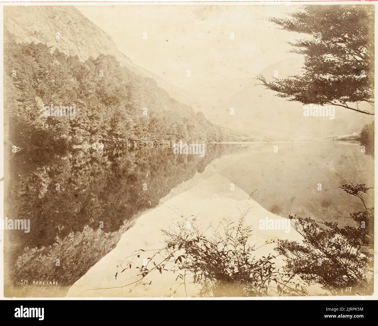 Lake rere hi-res stock photography and images - Alamy