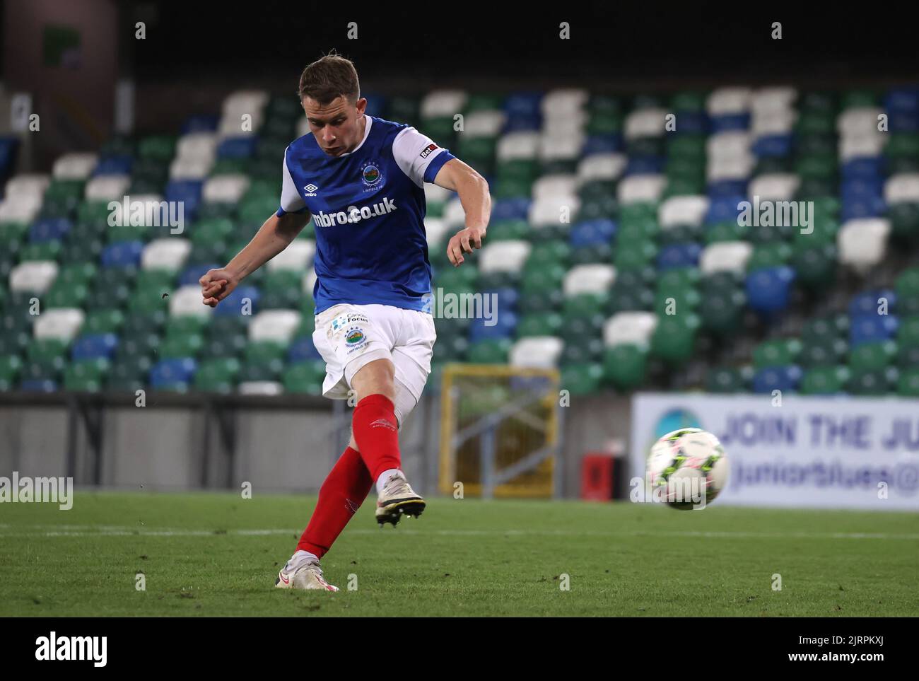Kyle mcclean linfield 2022 -Fotos und -Bildmaterial in hoher Auflösung ...
