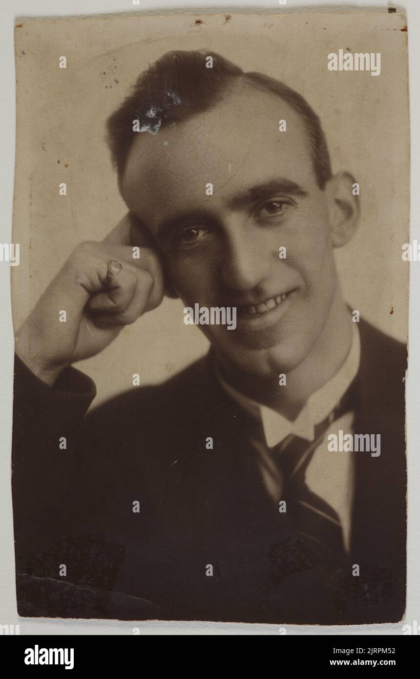 James devons hi-res stock photography and images - Alamy