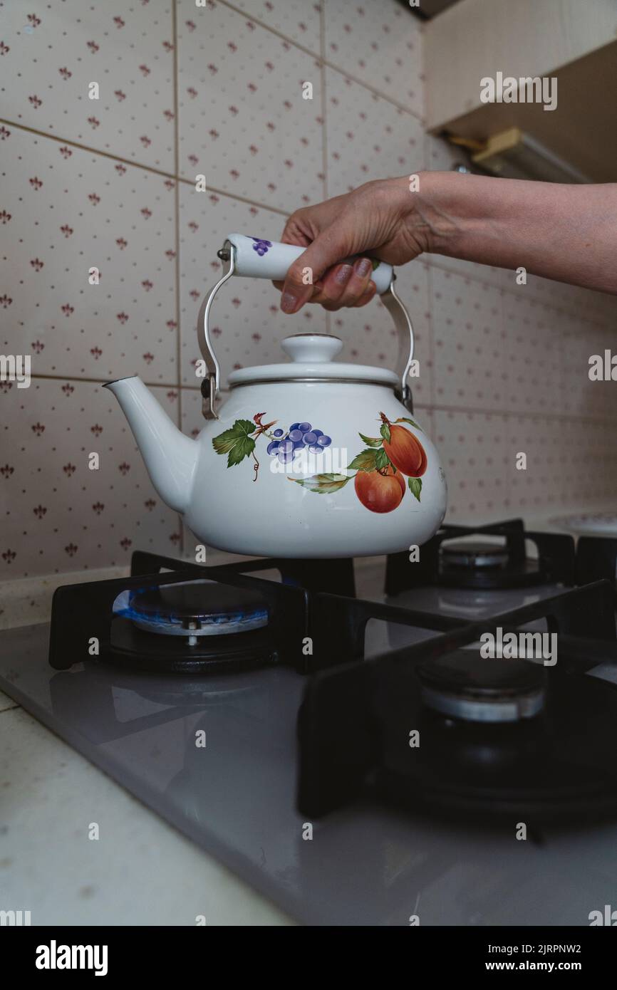 Hand stove hi-res stock photography and images - Alamy