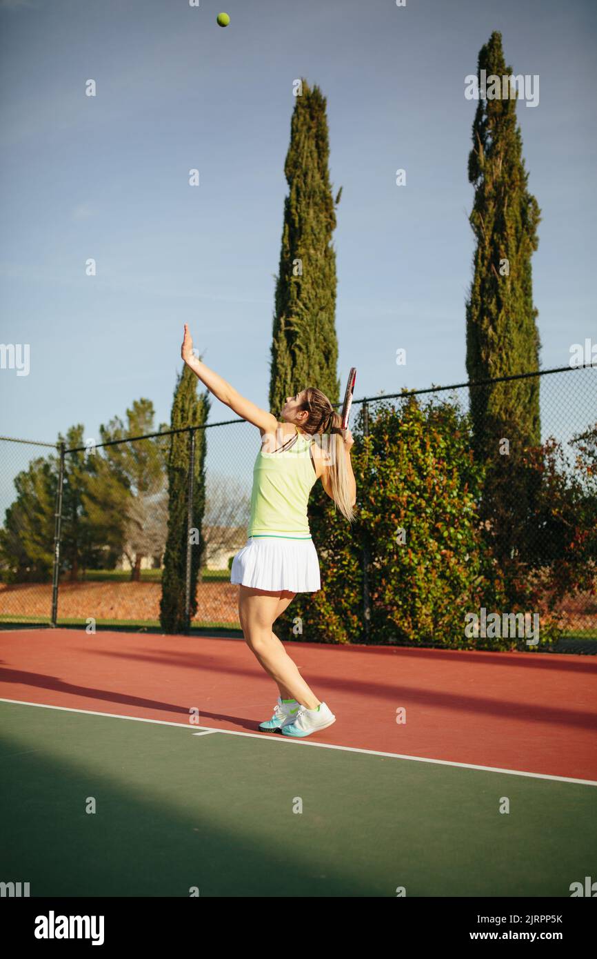 Strong muscular individual getting ready hi-res stock photography and ...
