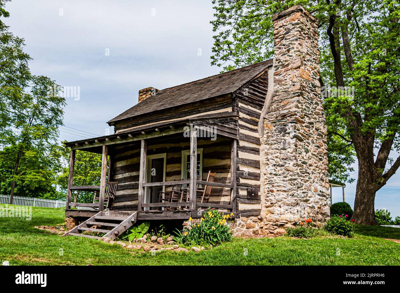 Beautifully Restored Log Cabin, Sky Meadows State Park, Virginia, USA ...