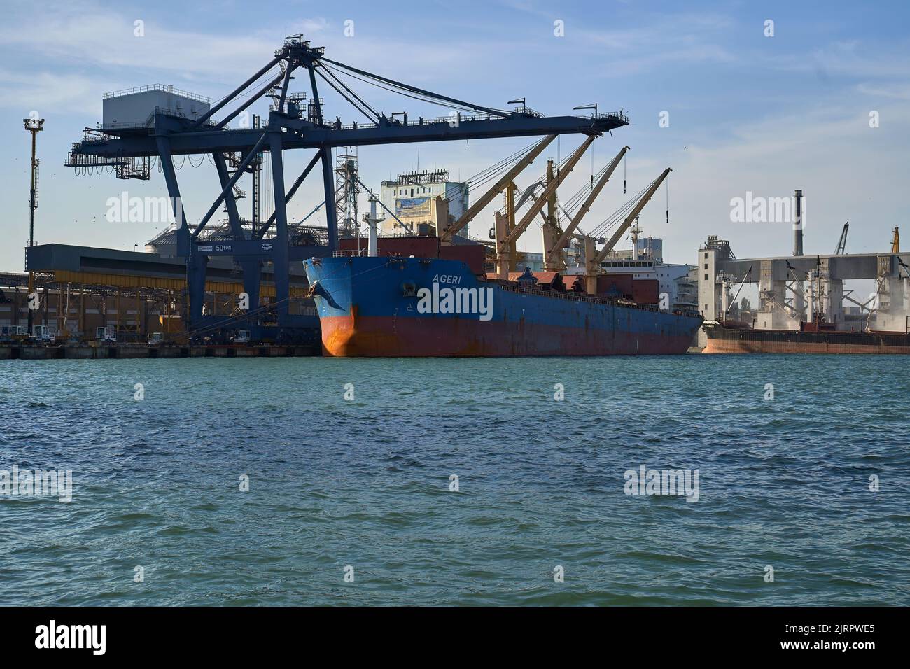 Odessa, Ukraine SIRCA 2019: Bulk carrier at port grain elevator ...