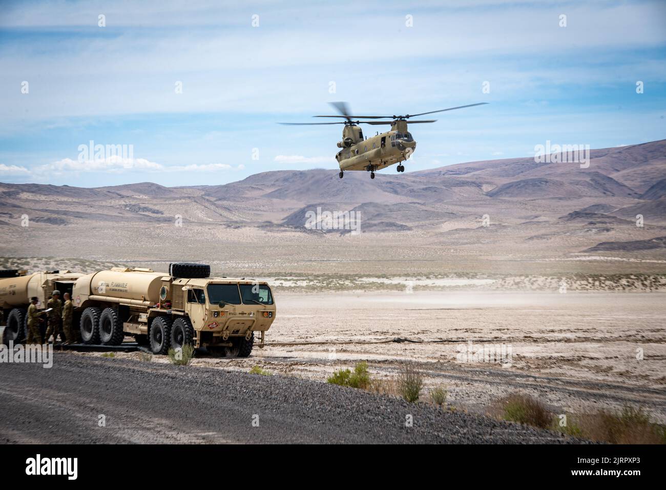 Chinook helicopter tank hi-res stock photography and images - Alamy