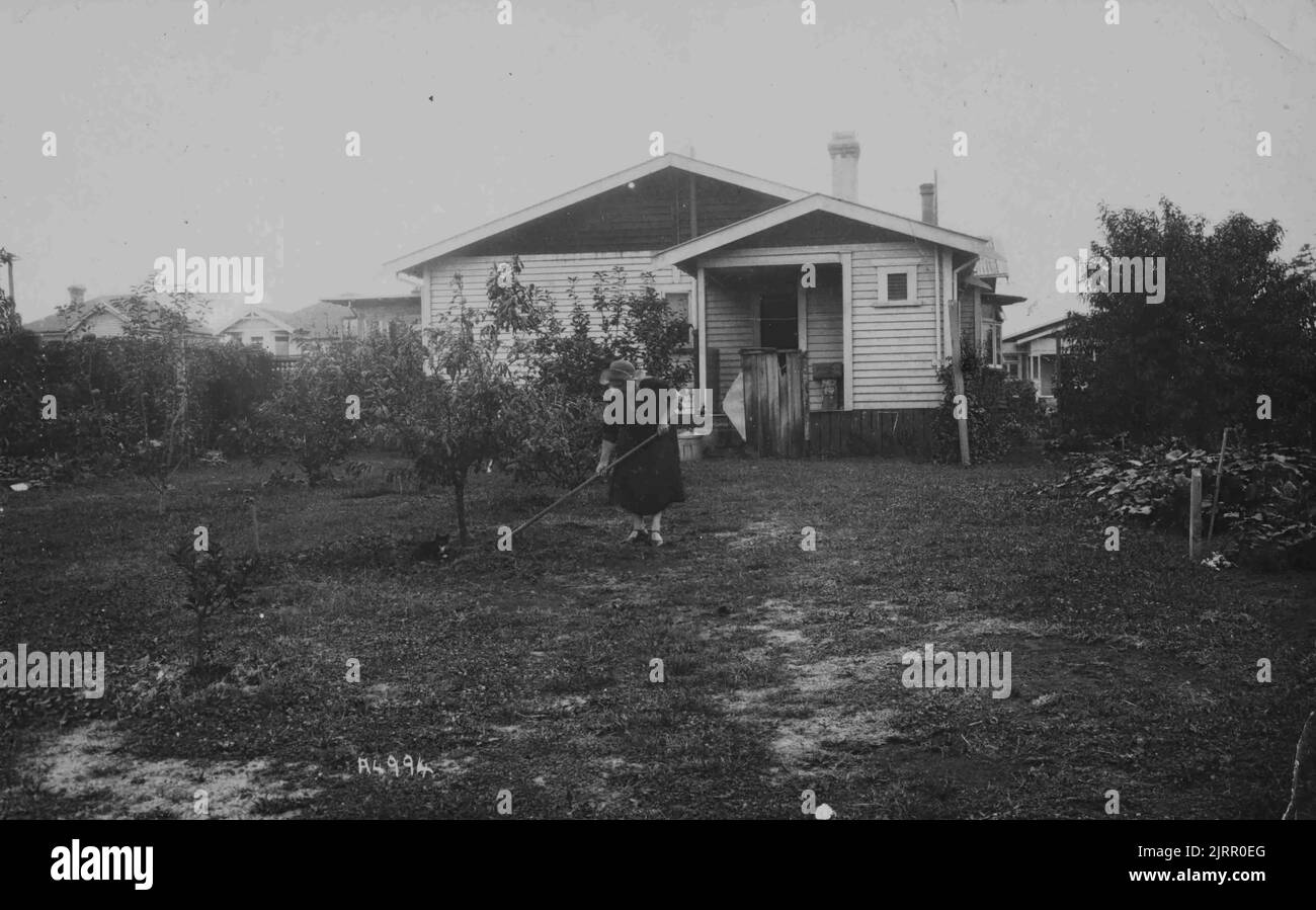 Mary Lee-Johnson at Otahuhu, circa 1930, Auckland, by A E Woodall Stock Photo - Alamy