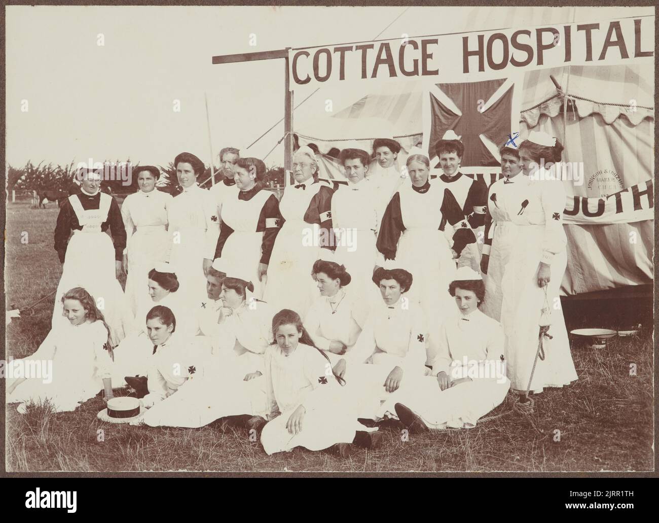 Cottage hospital hi-res stock photography and images - Alamy