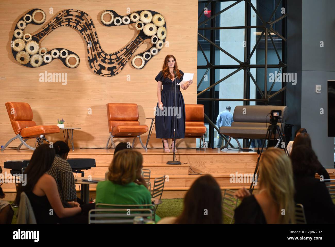 New York, USA. 25th Aug, 2022. Actress Debra Messing speaks at the ...