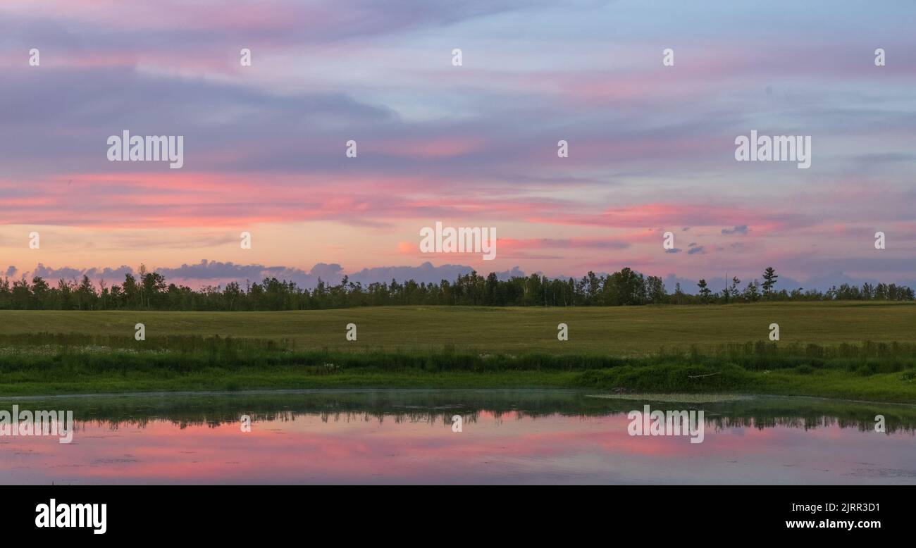 Pretty scenery hi-res stock photography and images - Alamy