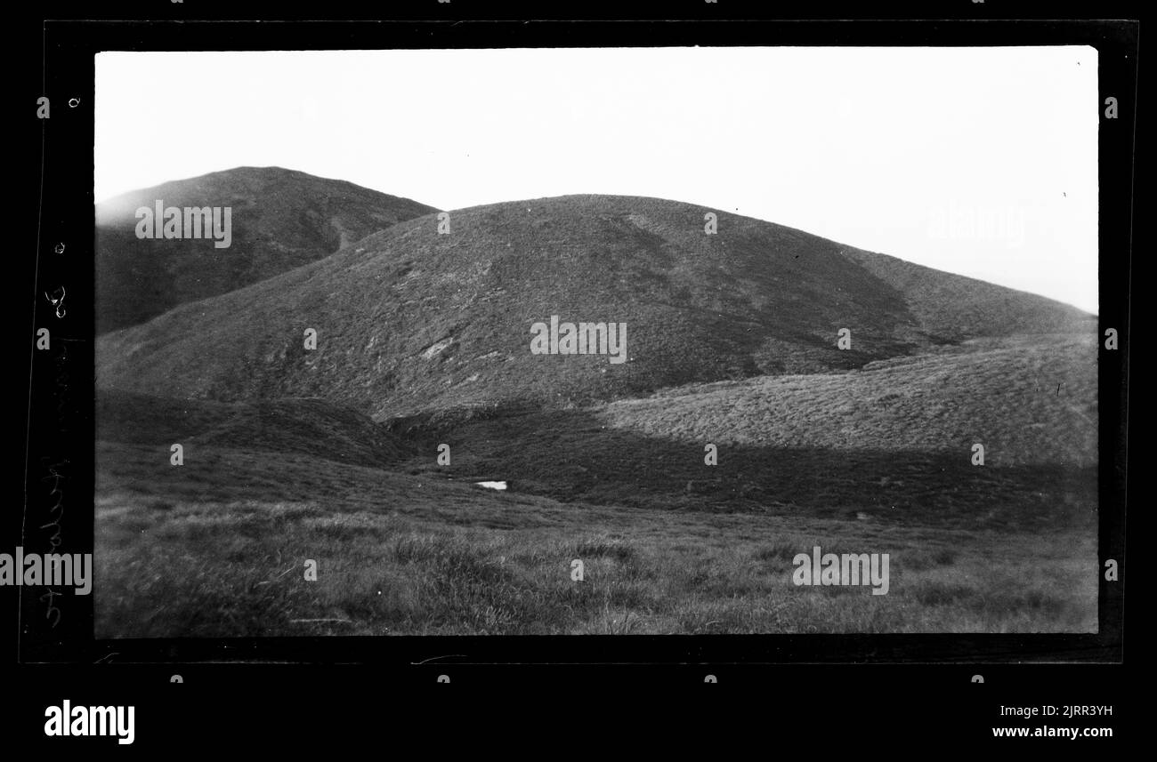 Tararua mountains Black and White Stock Photos & Images - Alamy