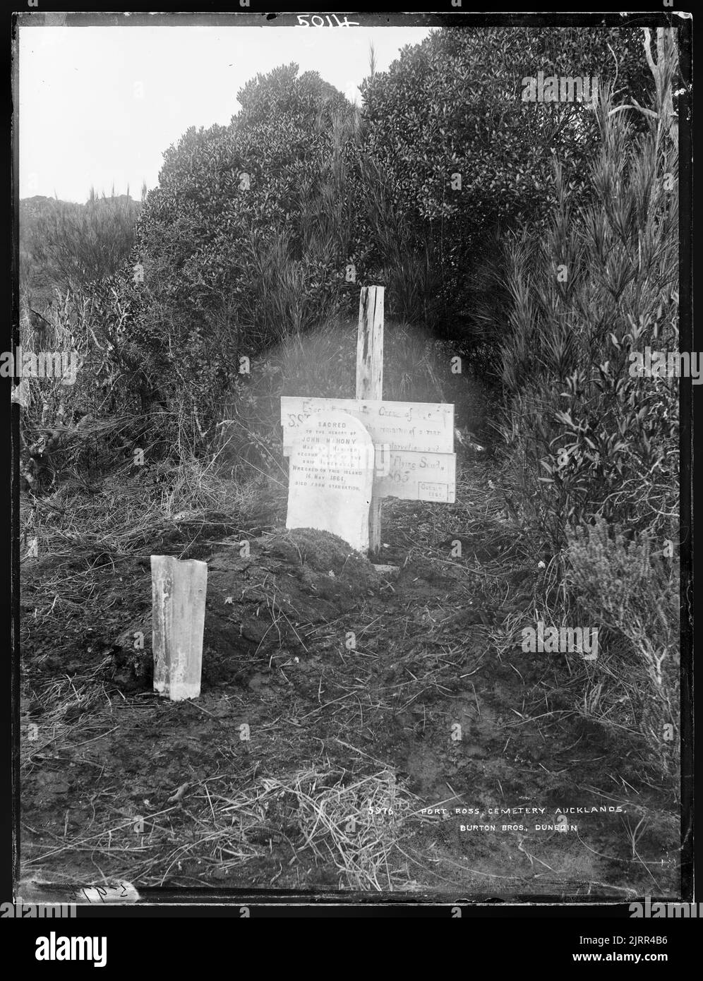 Aucklands port ross cemetery hi-res stock photography and images - Alamy
